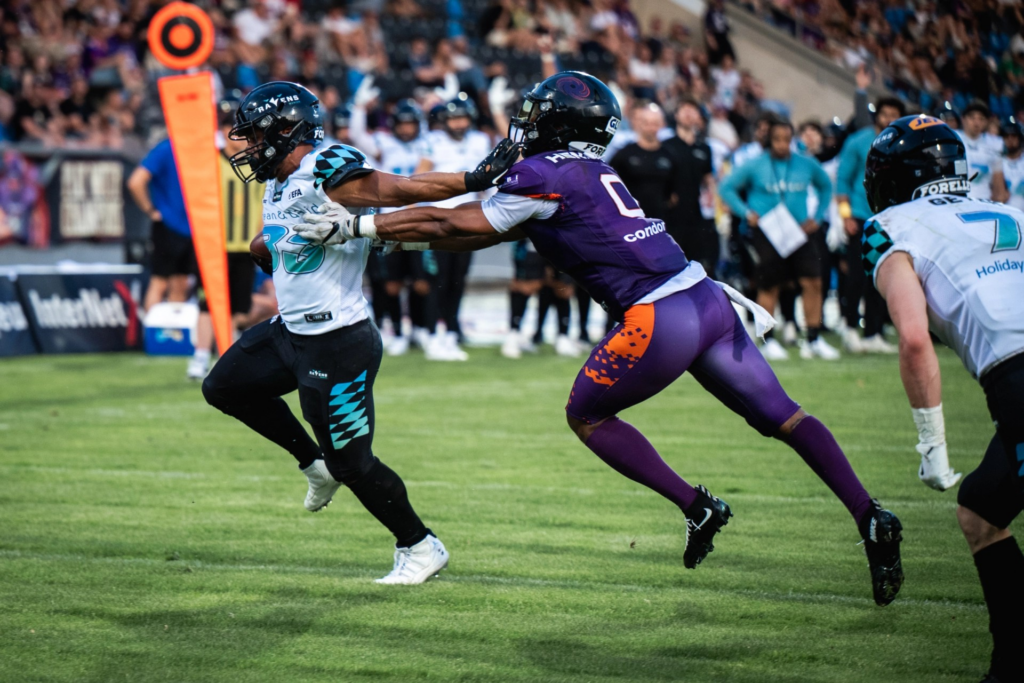 EFA: Galaxy shows fight, but Ravens hold on for road victory